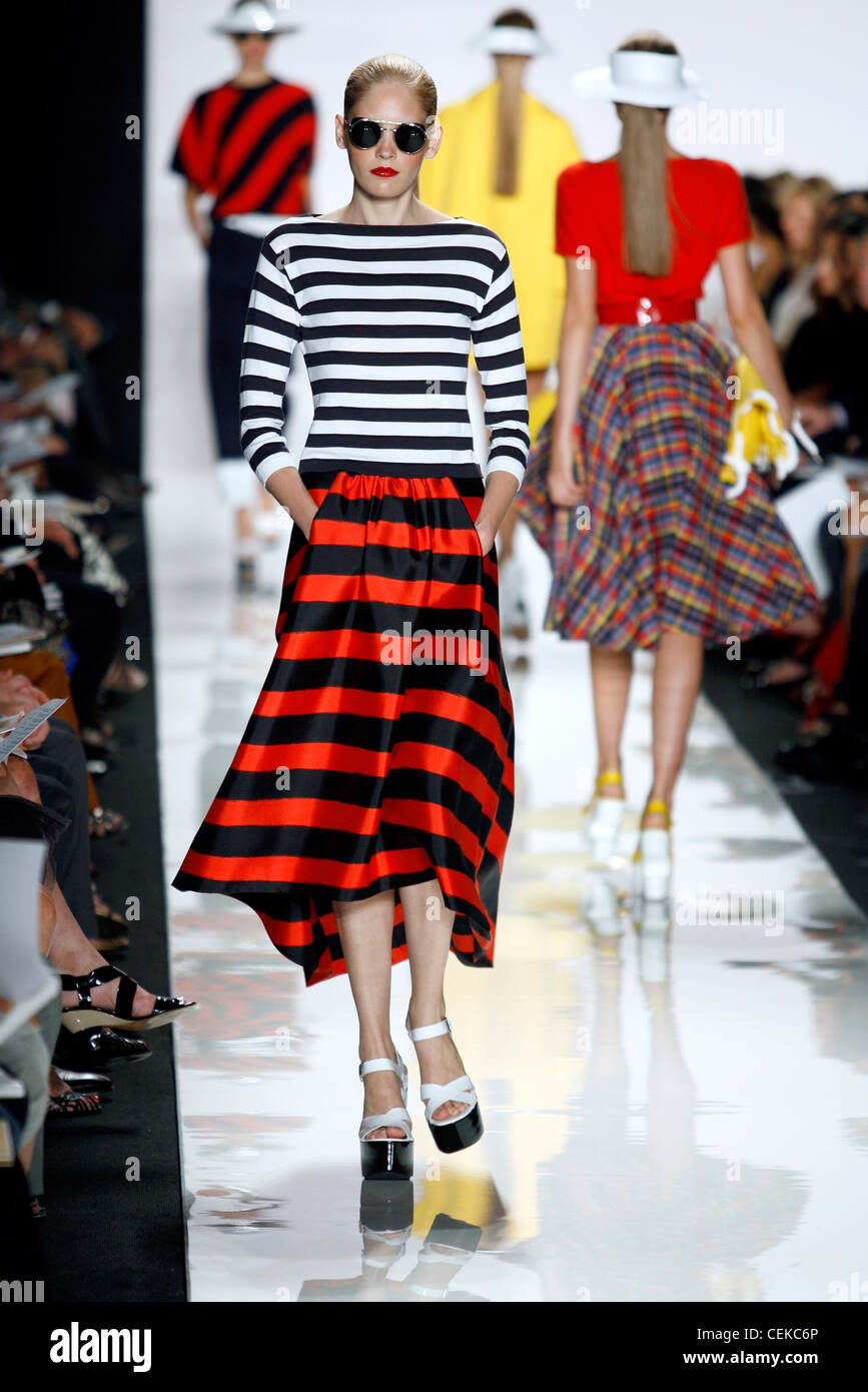 Michael Kors New York Ready to Wear Spring Summer Model wearing a black ...