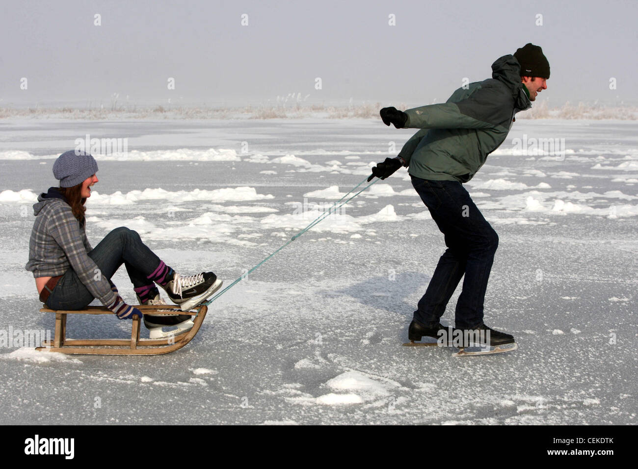 PEOPLE SKATING ON THE FROZEN FENS AT SUTTON GAULT,CAMBRIDGESHIRE Stock ...