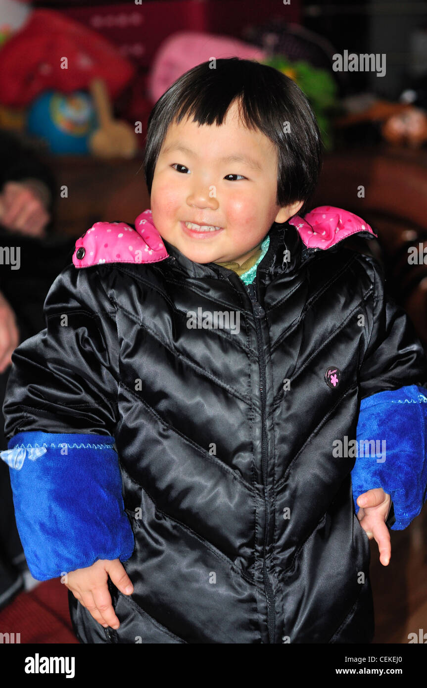 chinese child indoors Stock Photo - Alamy