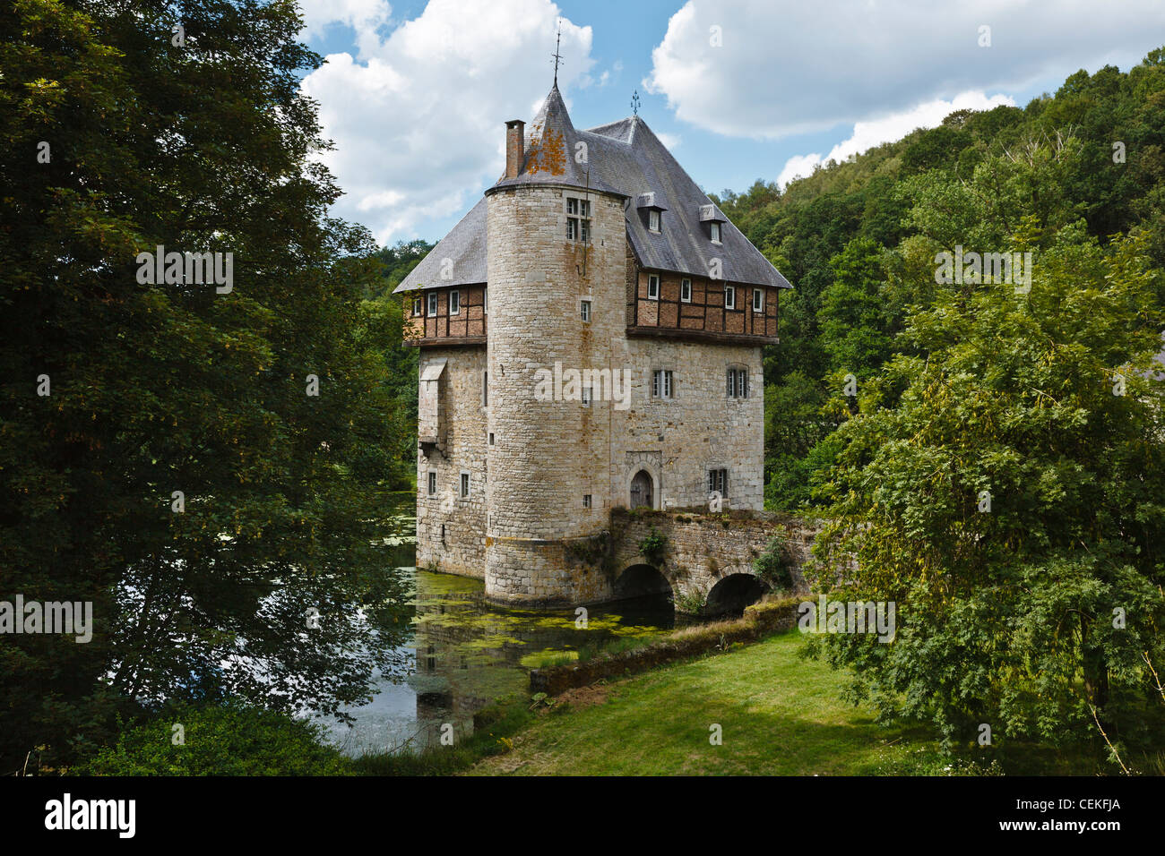 The tower keep of Crupet Castle, Wallonia, Belgium Stock Photo - Alamy