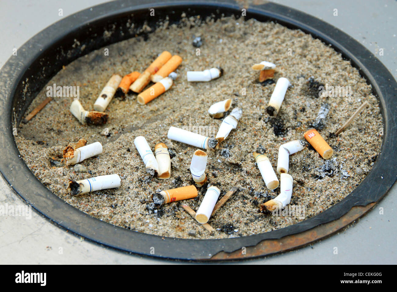 Ashtray with sand hi-res stock photography and images - Alamy