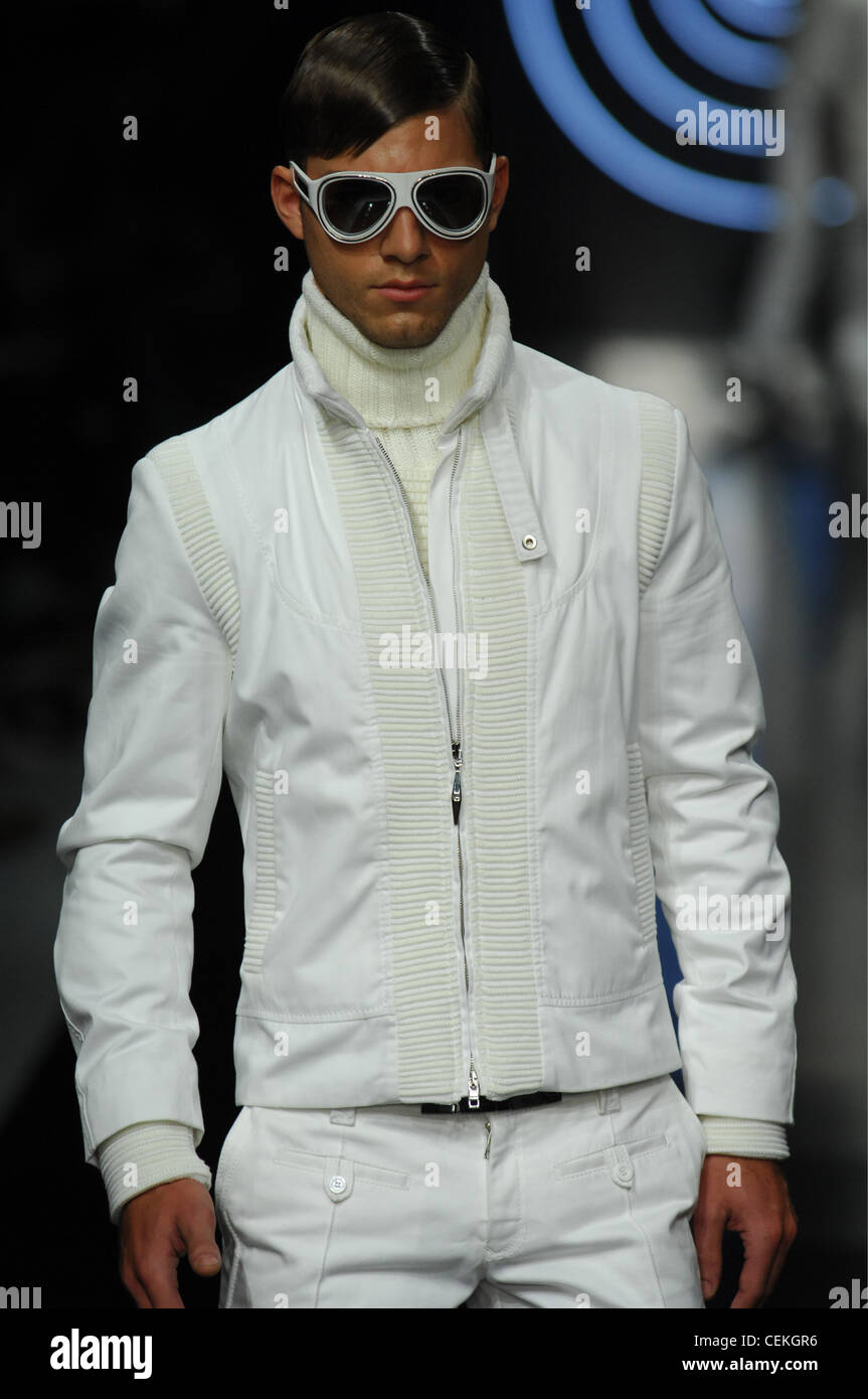 Byblos Milan Menswear Ready to Wear Autumn Winter All white style: Male ...