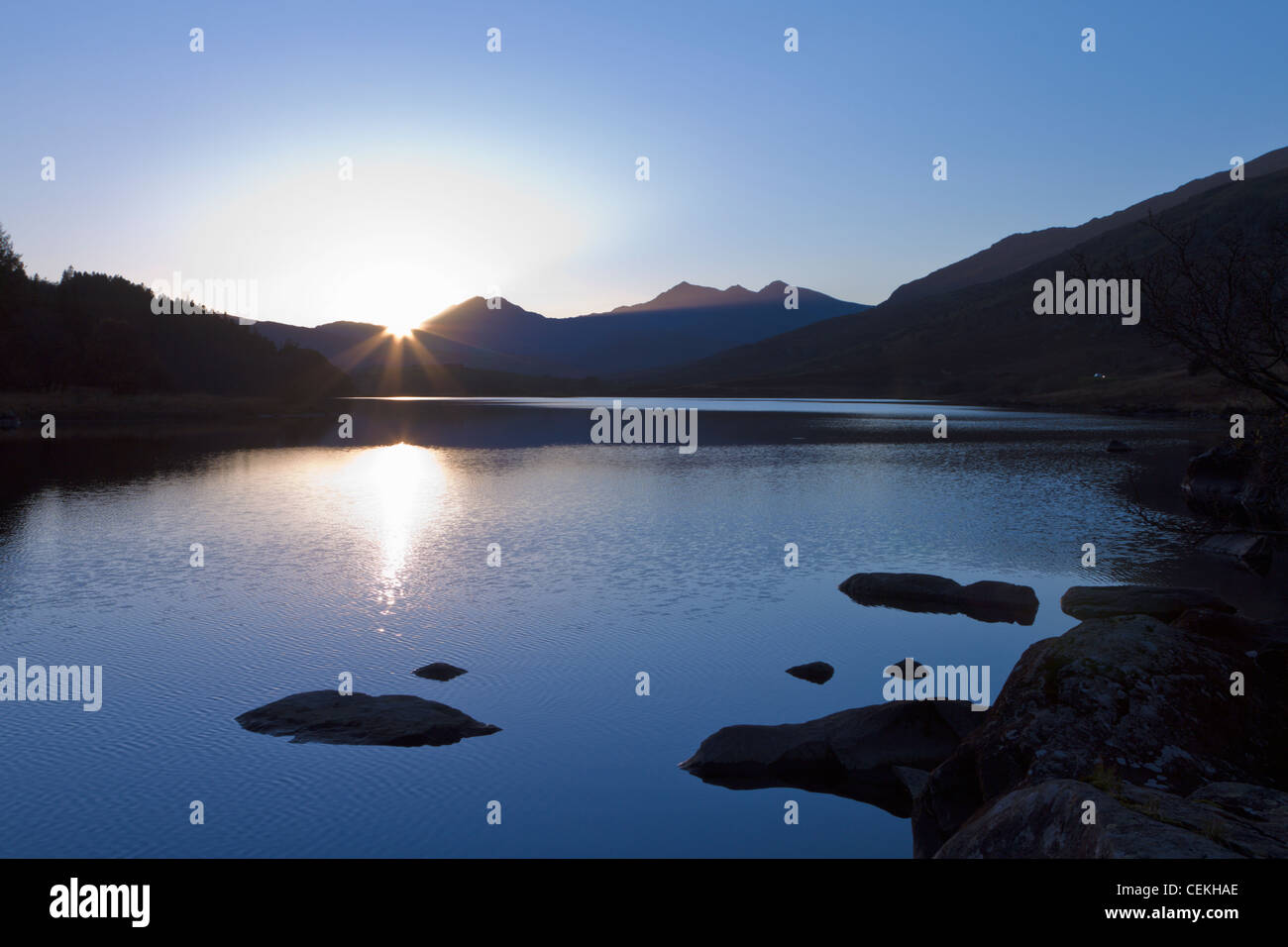 Snowdon horseshoe sunset hi-res stock photography and images - Alamy