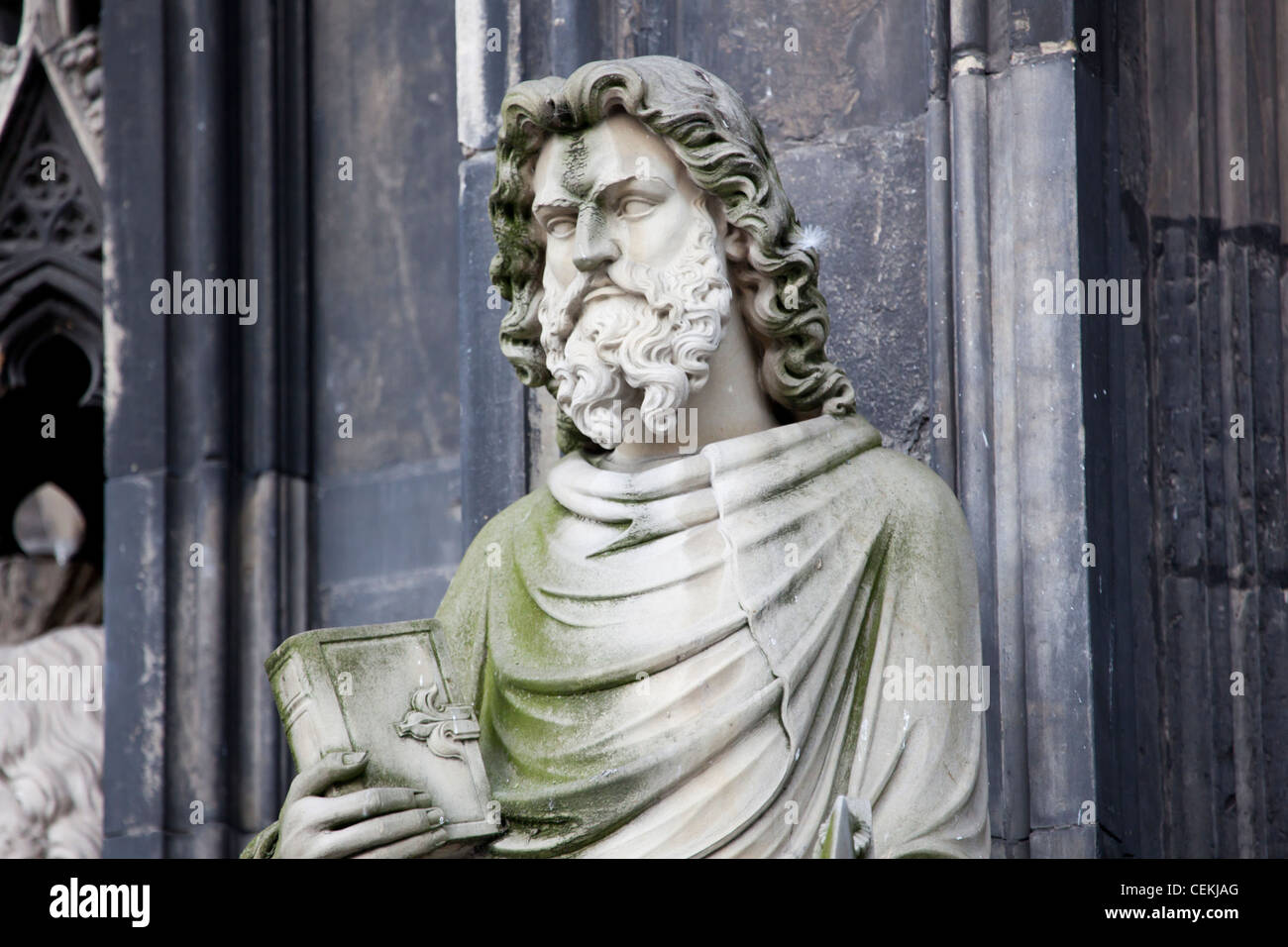 Cologne cathedral statue hi-res stock photography and images - Alamy