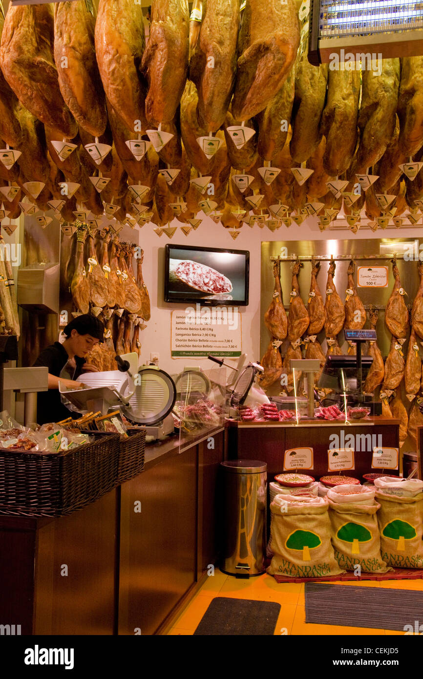 The window of a butcher hi-res stock photography and images - Alamy