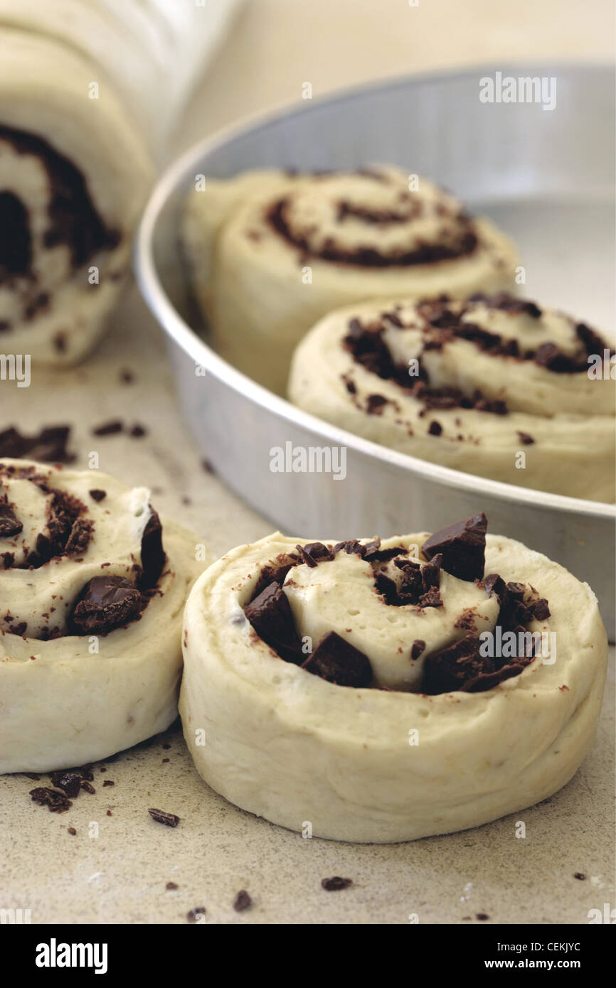 Step by step banana and chocolate chip rolls Cut the dough roll into ...