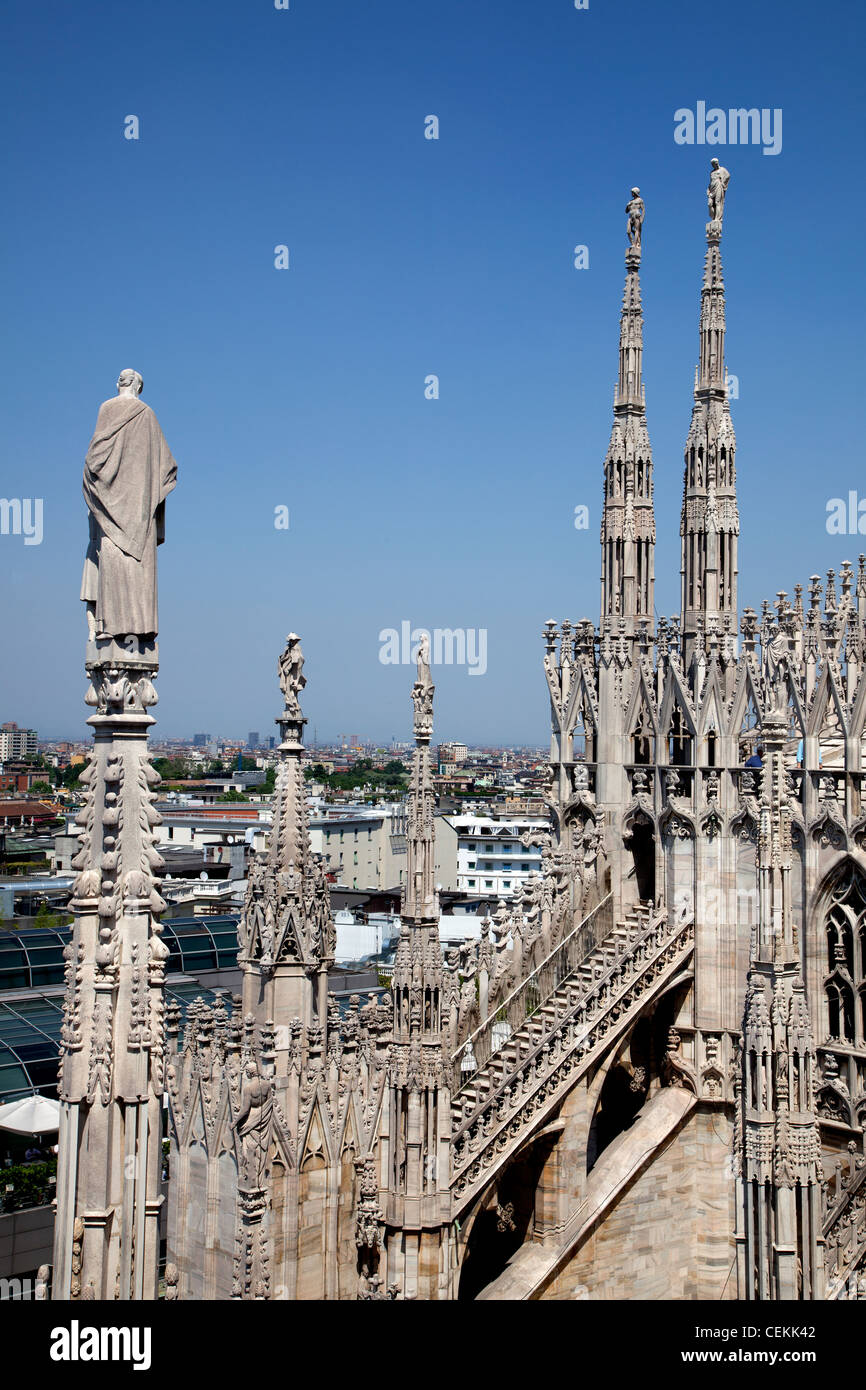 Spires and flying buttresses hi-res stock photography and images - Alamy