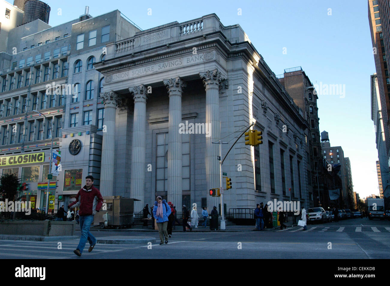 Union Square Savings Bank building in New York Stock Photo - Alamy