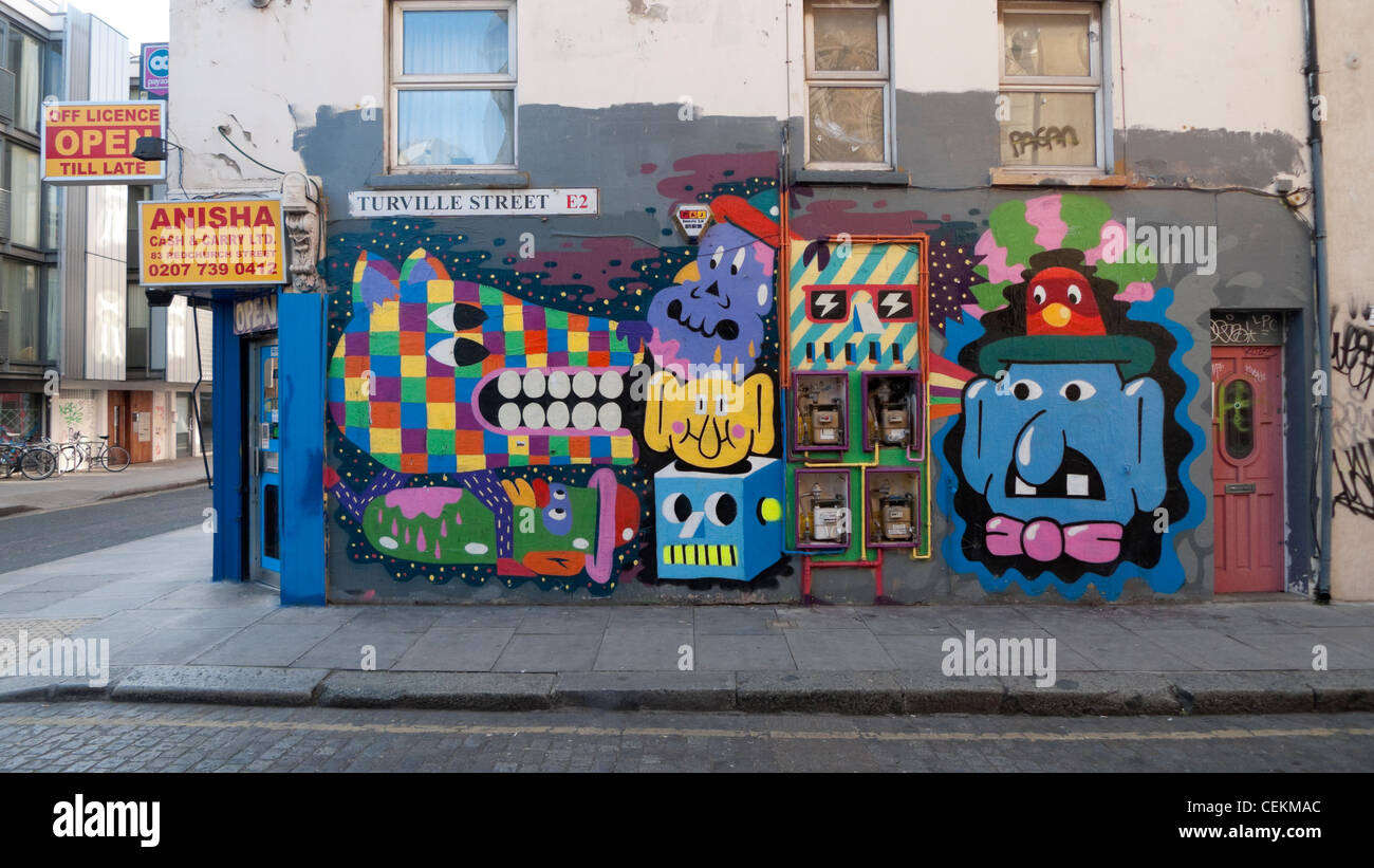 Graffiti on store front hi-res stock photography and images - Alamy