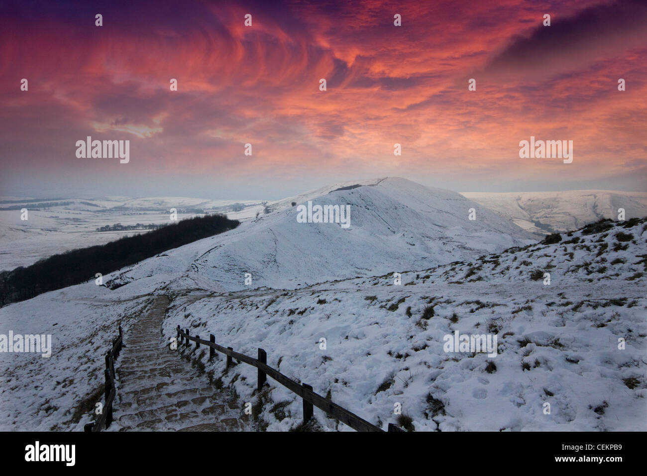 Mam tor sunset hi-res stock photography and images - Alamy