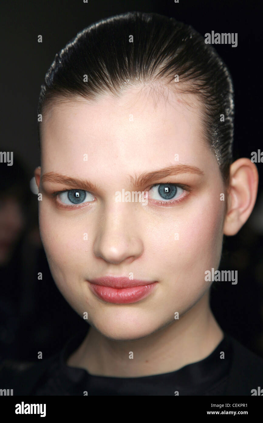 Hussein Chalayan BACKSTAGE Paris Ready to Wear Autumn Winter Model with ...