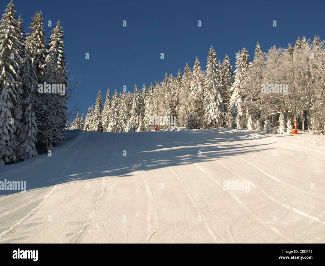 prepared ski run / präparierte Skipiste Stock Photo - Alamy