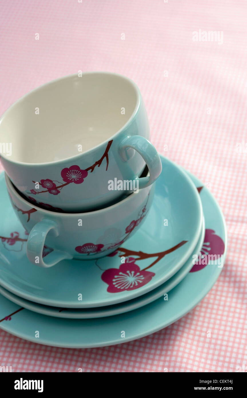Cream tea cups tea hi-res stock photography and images - Alamy