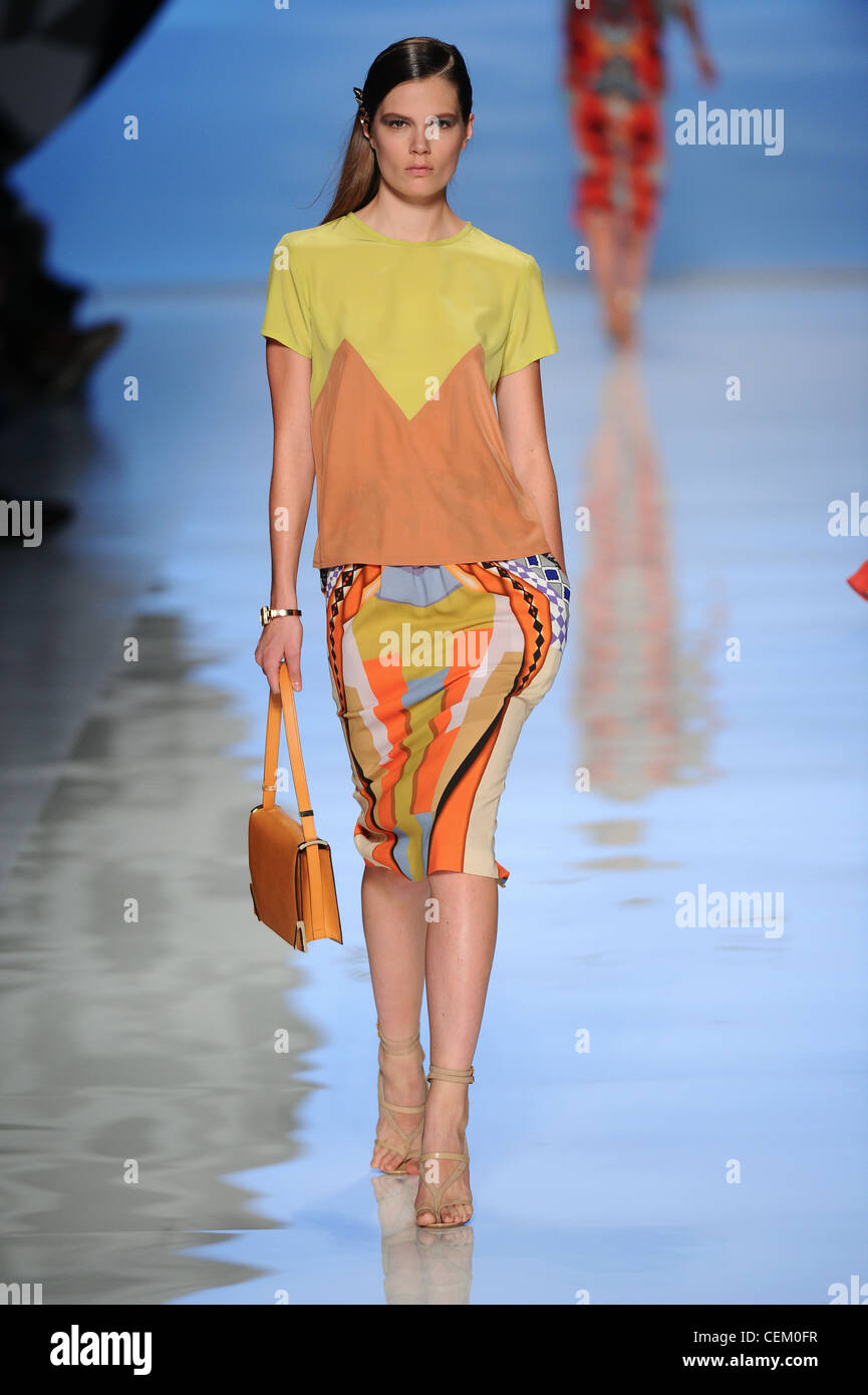 Etro prints hi-res stock photography and images - Alamy