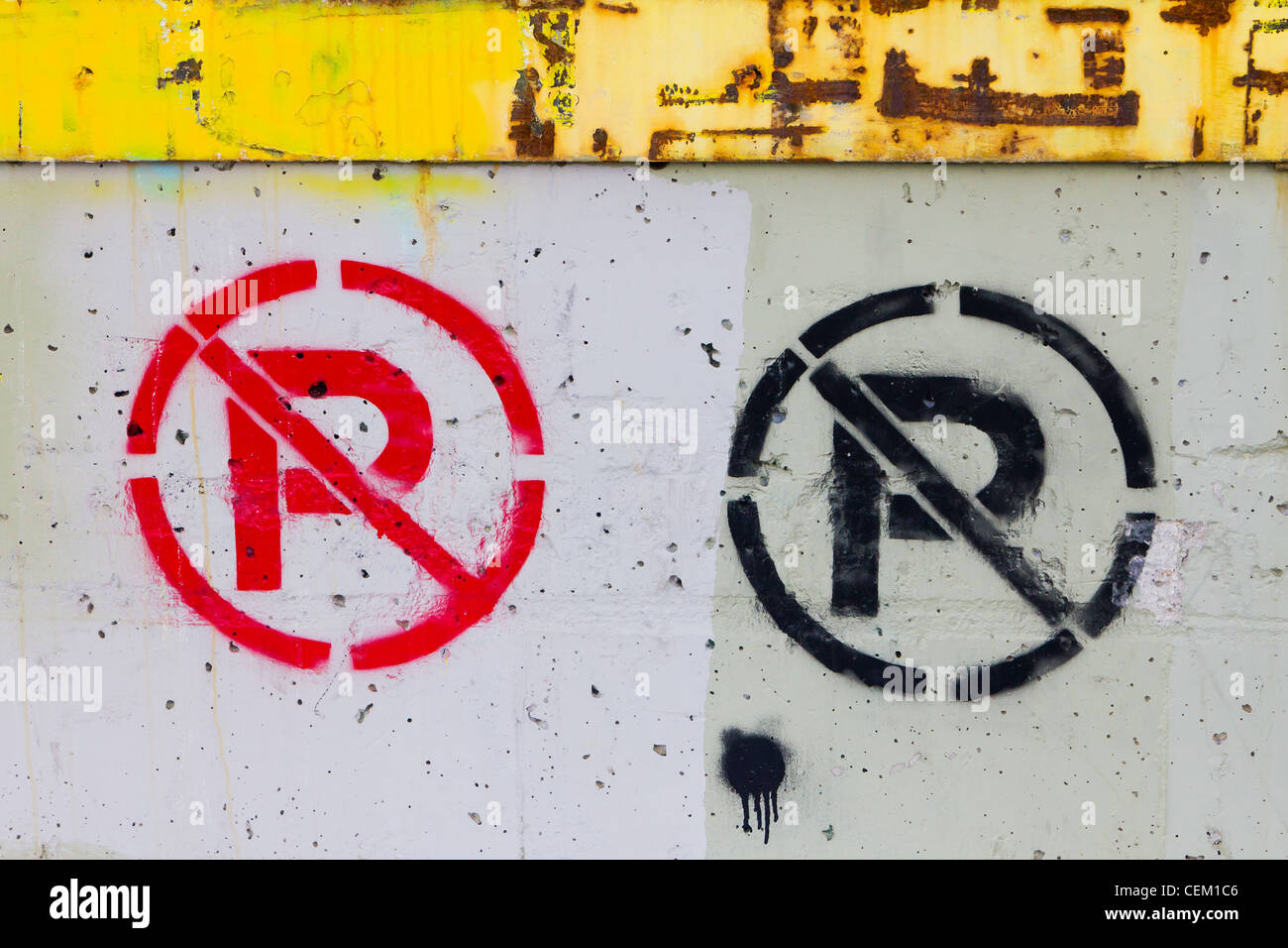 Old rusty parking sign hi-res stock photography and images - Alamy