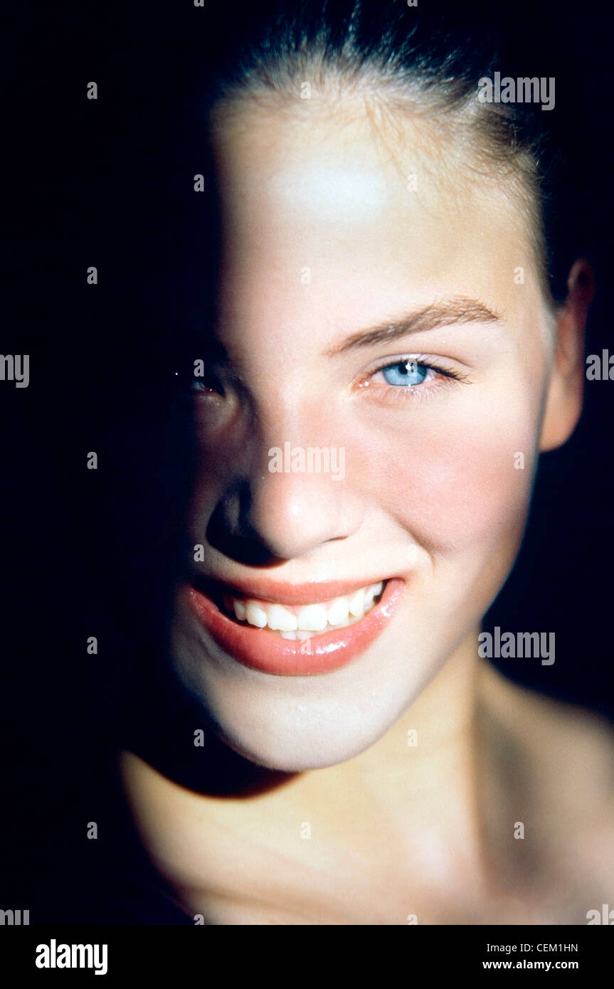 Face half shaded hi-res stock photography and images - Alamy