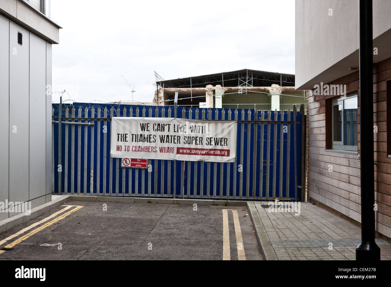Sewer london hi-res stock photography and images - Alamy