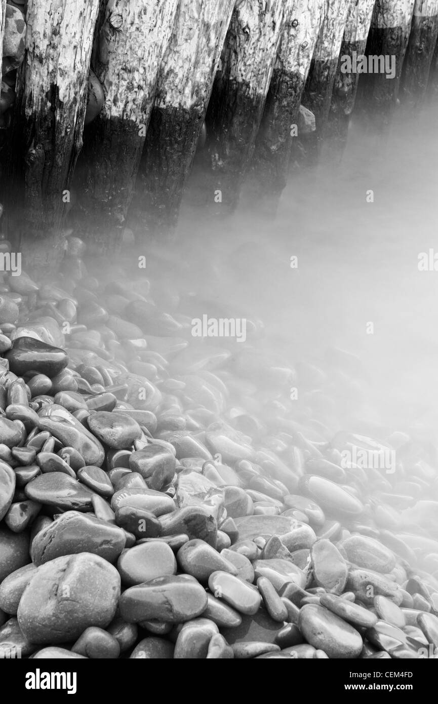 Monotone pebbles hi-res stock photography and images - Alamy