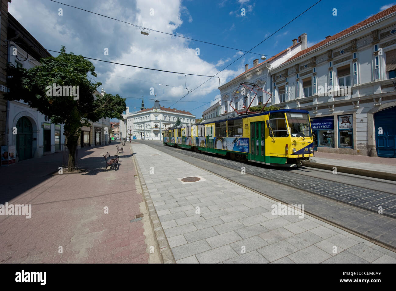 Medium sized town hi-res stock photography and images - Alamy