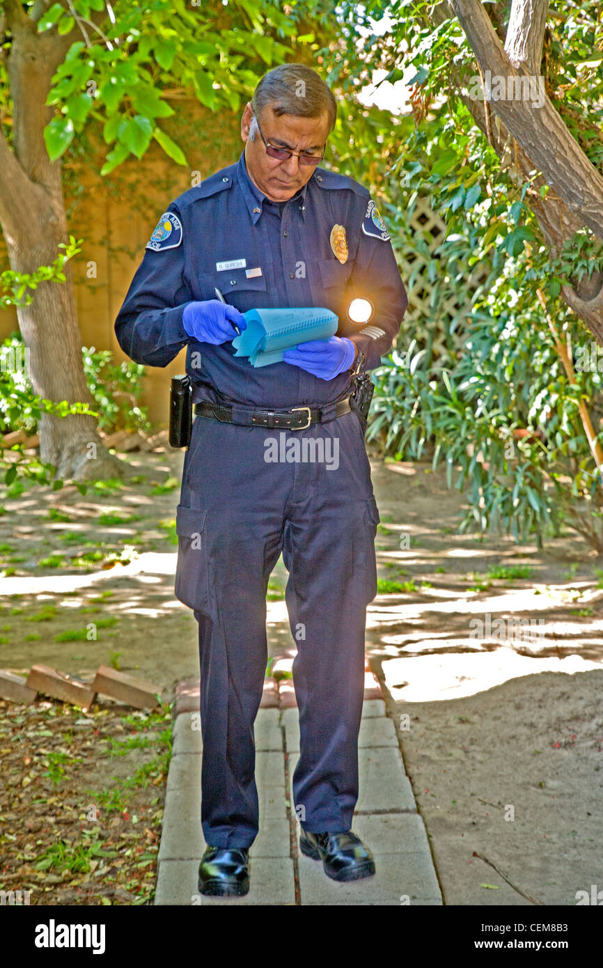 Police crime scene camera hi-res stock photography and images - Alamy