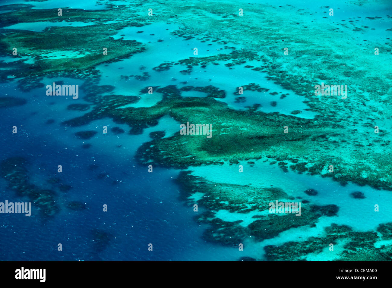 Aerial view of Arlington Reef, near Cairns. Great Barrier Reef Marine ...
