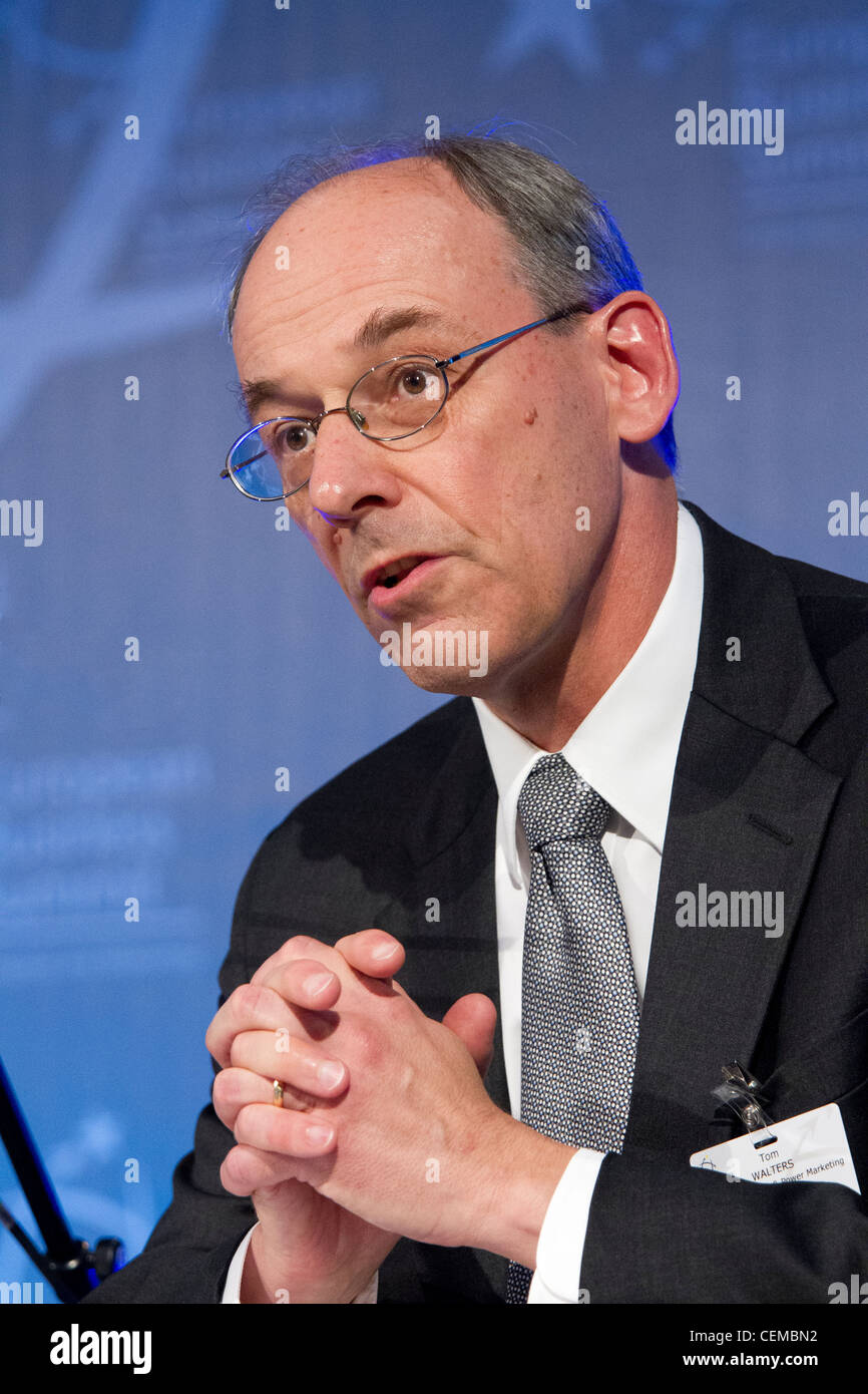 thomas r walters vp exxonmobil corp Stock Photo - Alamy