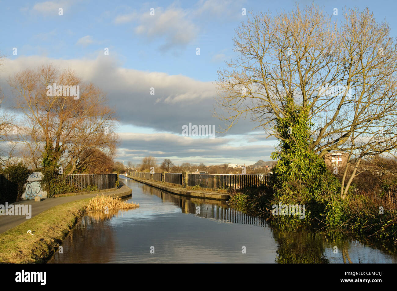 Navigable Aqueduct High Resolution Stock Photography and Images - Alamy