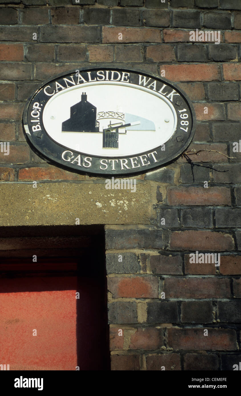 Great Britain, England, Birmingham, sign post at gas street basin canal ...