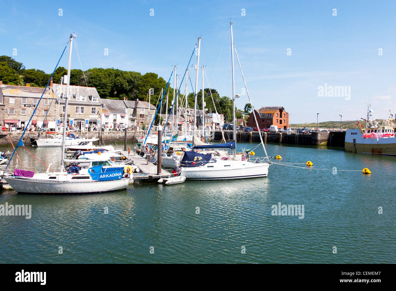 Fishing port of padstow hi-res stock photography and images - Alamy