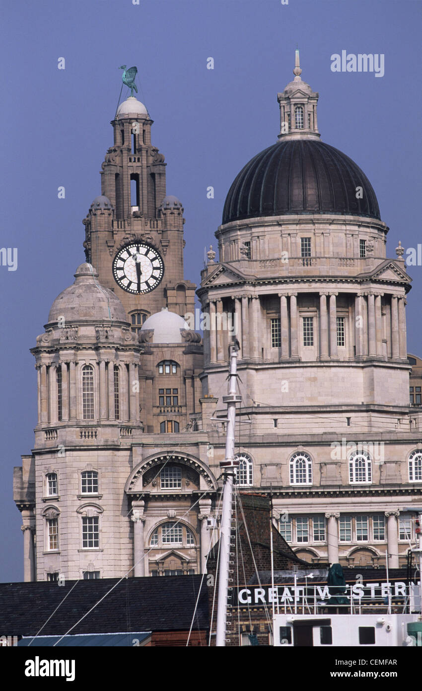 Great Britain, Liverpool, the Liver buildings along the waterfront ...