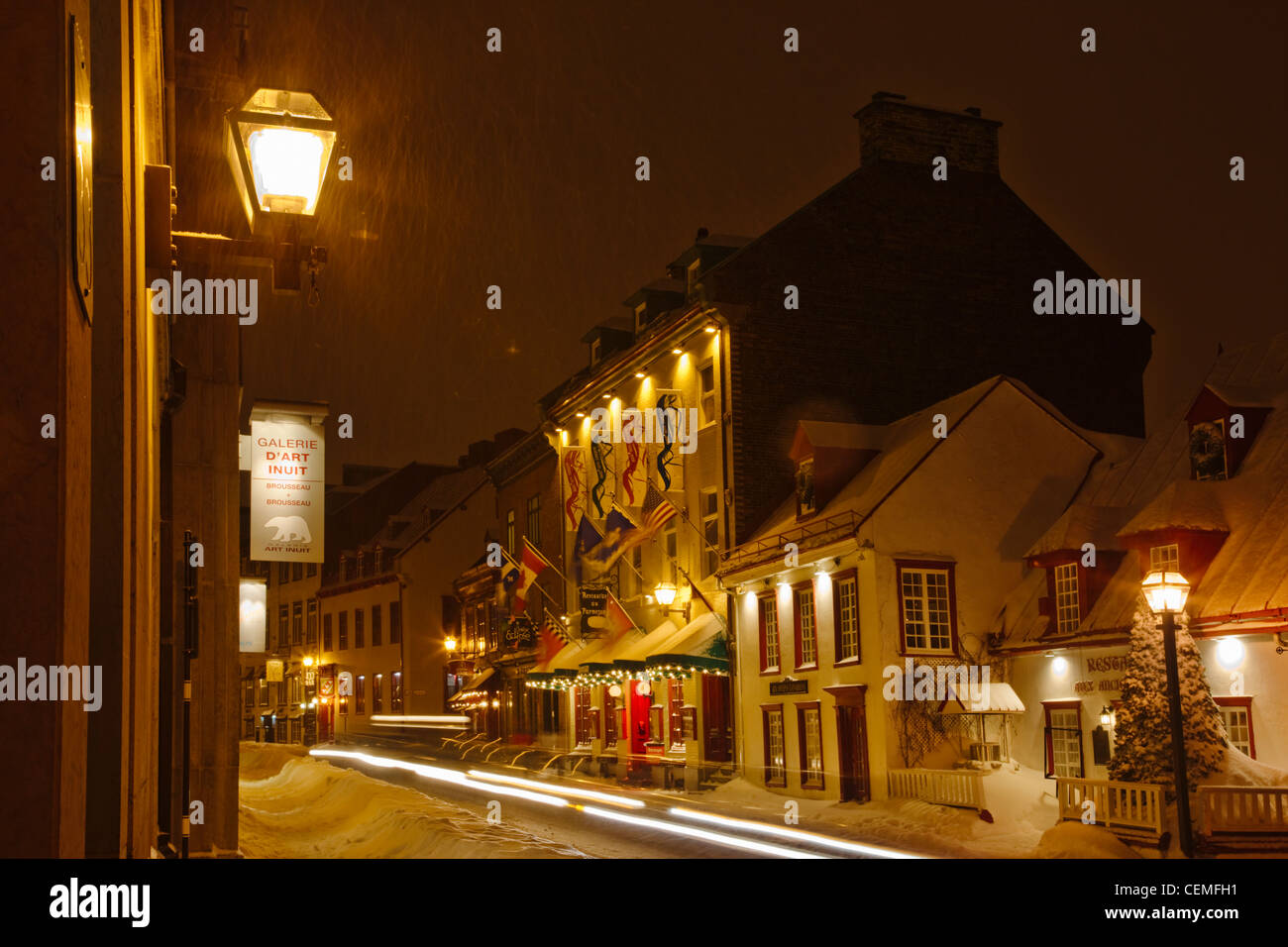 Old buildings quebec city hi-res stock photography and images - Alamy