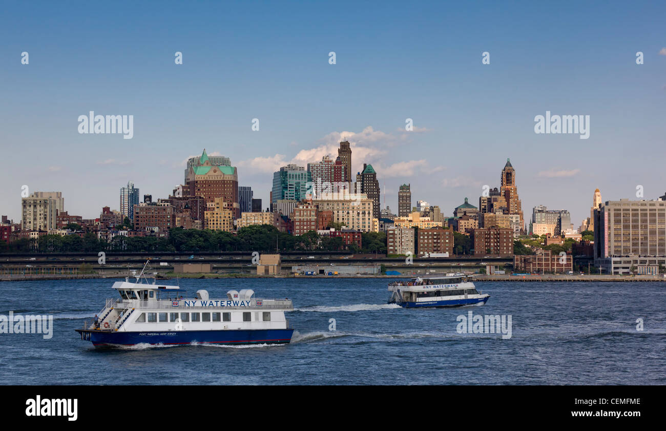 Blue sky ferry boat waterway hi-res stock photography and images - Alamy