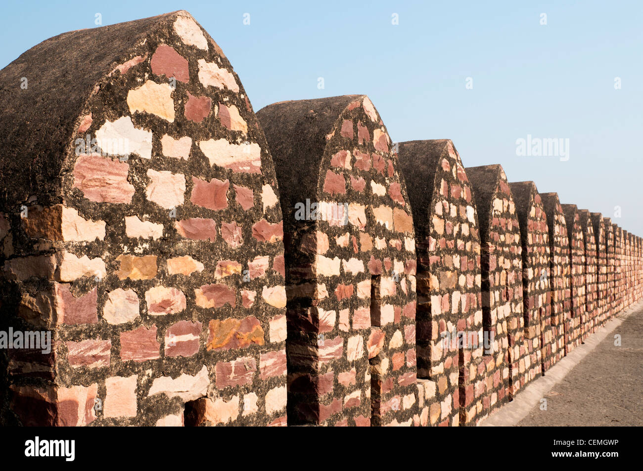 Wall of the agra fort hi-res stock photography and images - Alamy
