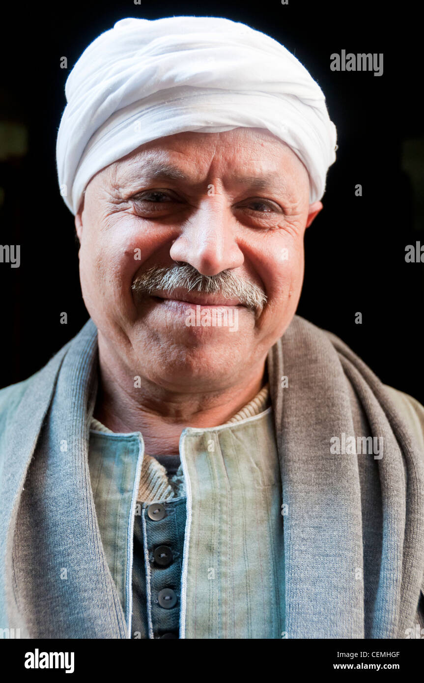 Arab man egyptian turban hi-res stock photography and images - Alamy