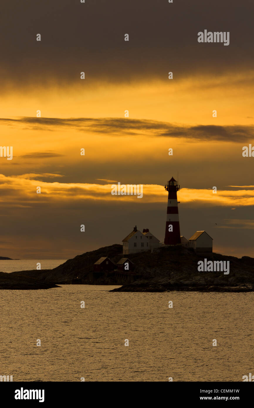 Landegode Lighthouse on the islet Store Eggeloysa, built in 1902 Stock ...
