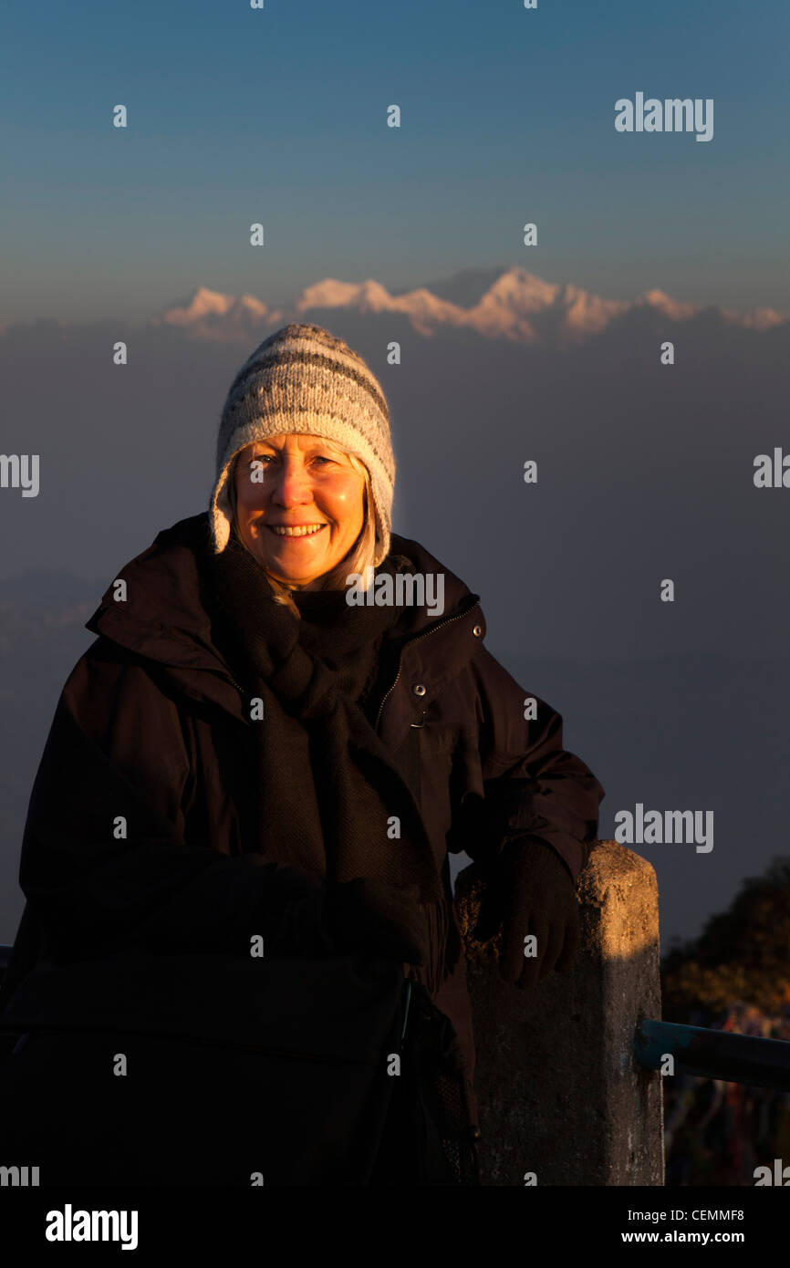 India, West Bengal, Darjeeling, Tiger Hill, western woman tourist ...