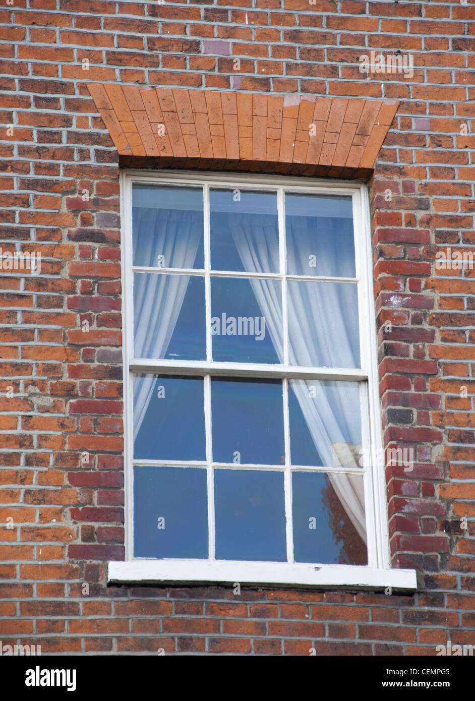 Georgian sash window hi-res stock photography and images - Alamy