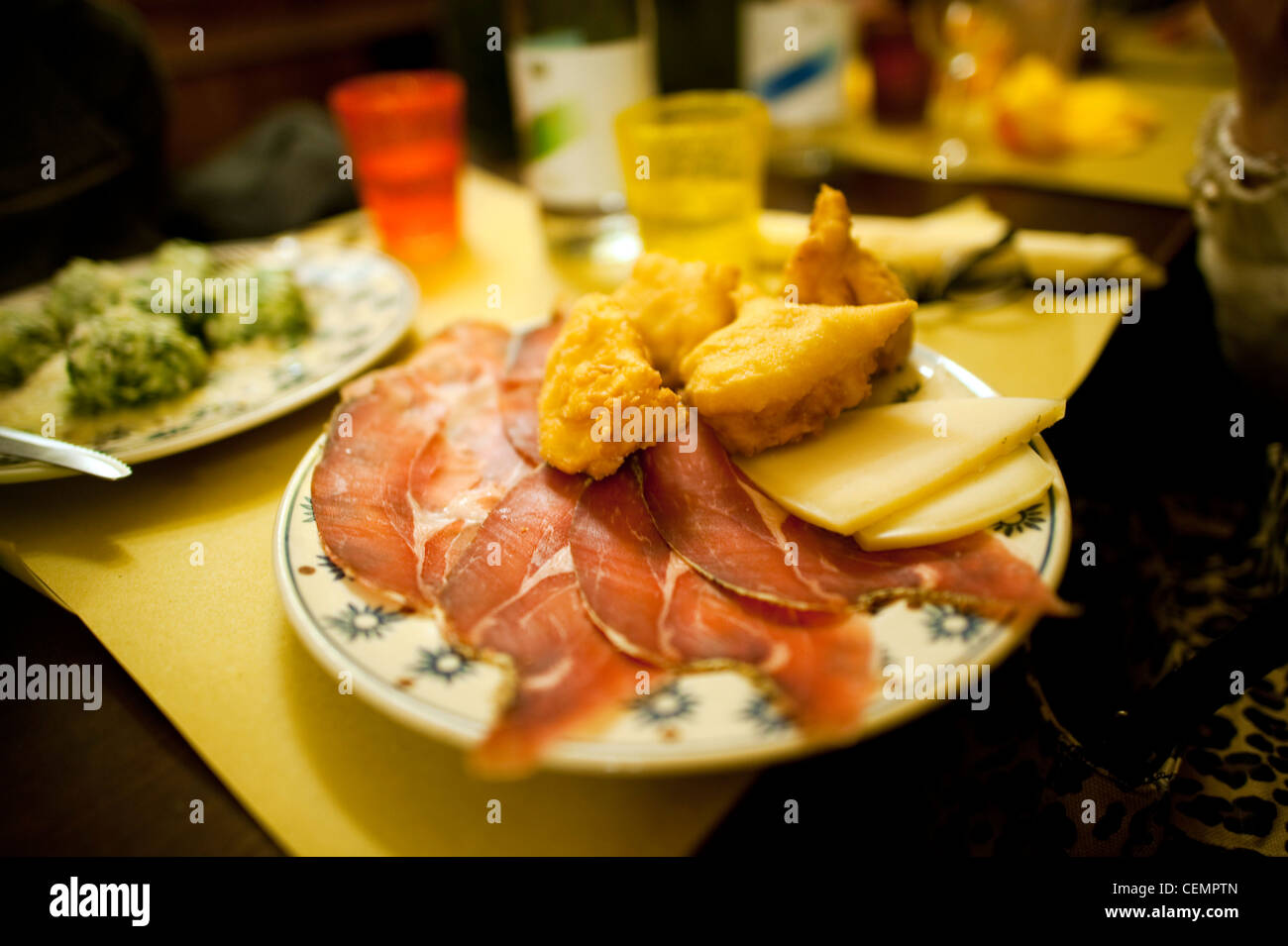 Trattoria italy hi-res stock photography and images - Alamy