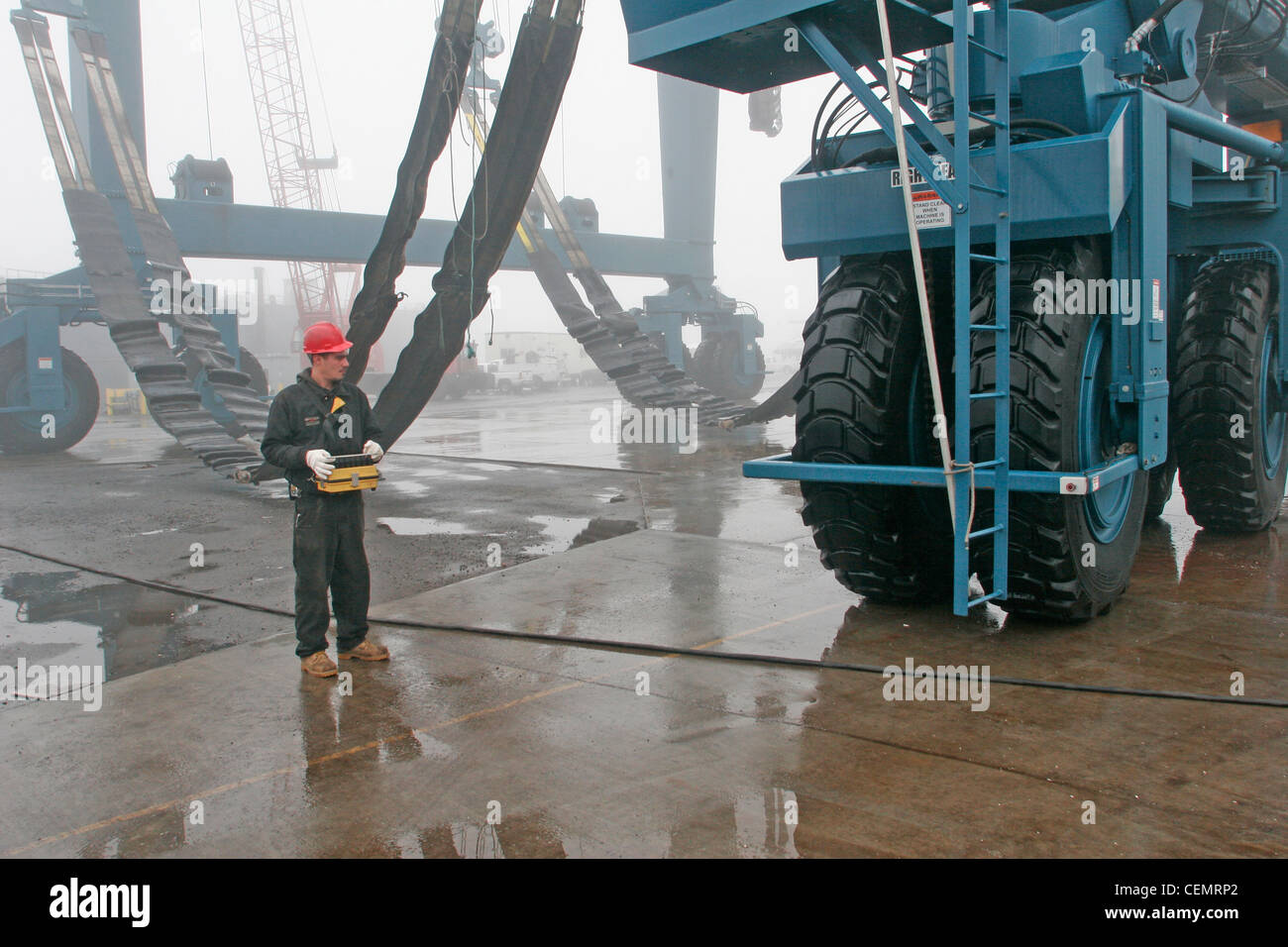 Maritime uniform hi-res stock photography and images - Alamy