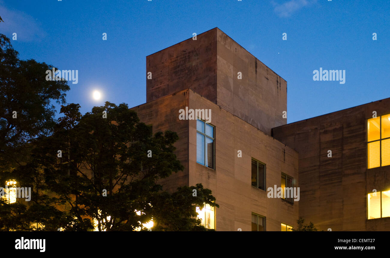 Building 14 on the campus of the Massachusetts Institute of Technology ...