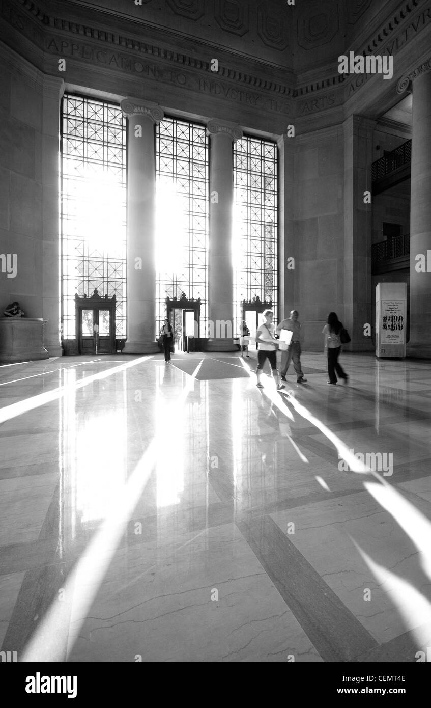 The main entrance (Lobby 7) to the campus of the Massachusetts ...