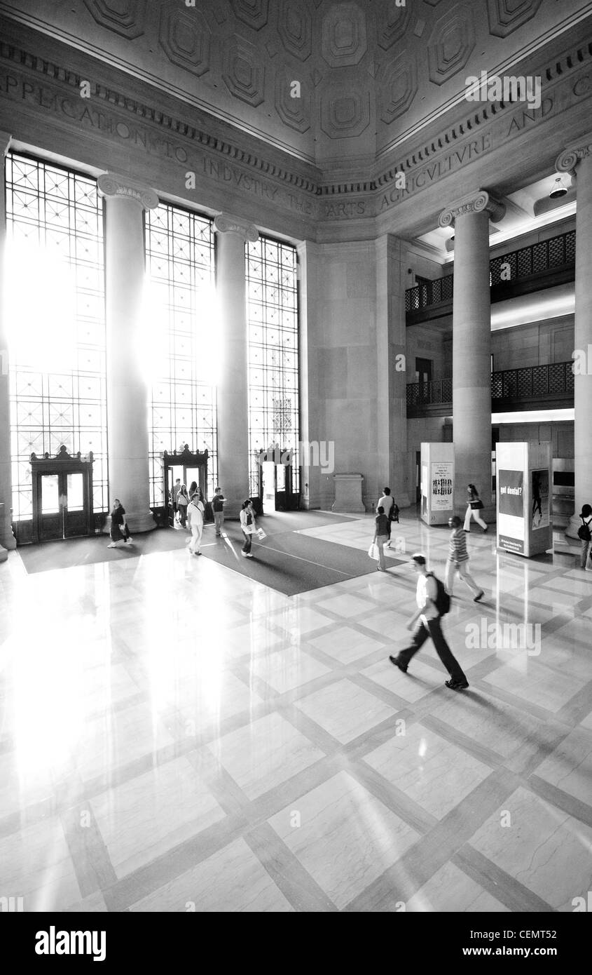 The main entrance (Lobby 7) to the campus of the Massachusetts ...