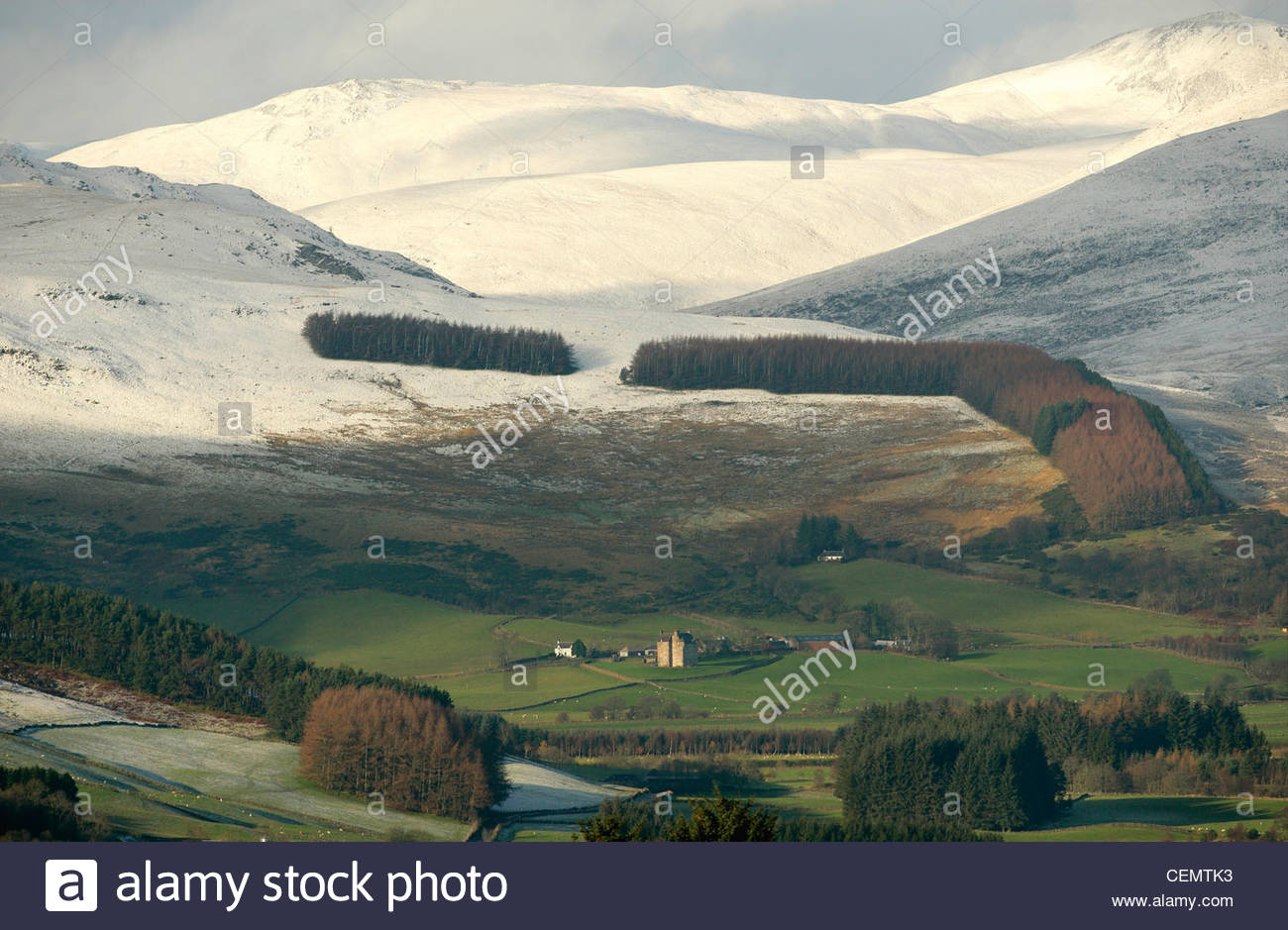 Scottish Castles Winter Snow Stock Photos & Scottish Castles Winter ...