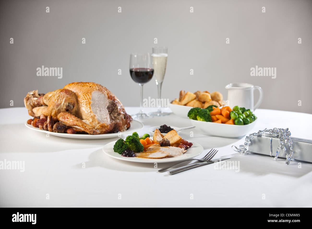 Roast turkey christmas lunch hi-res stock photography and images - Alamy