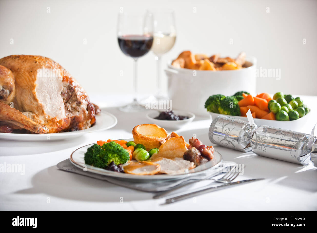 Roast turkey christmas lunch dinner hi-res stock photography and images ...