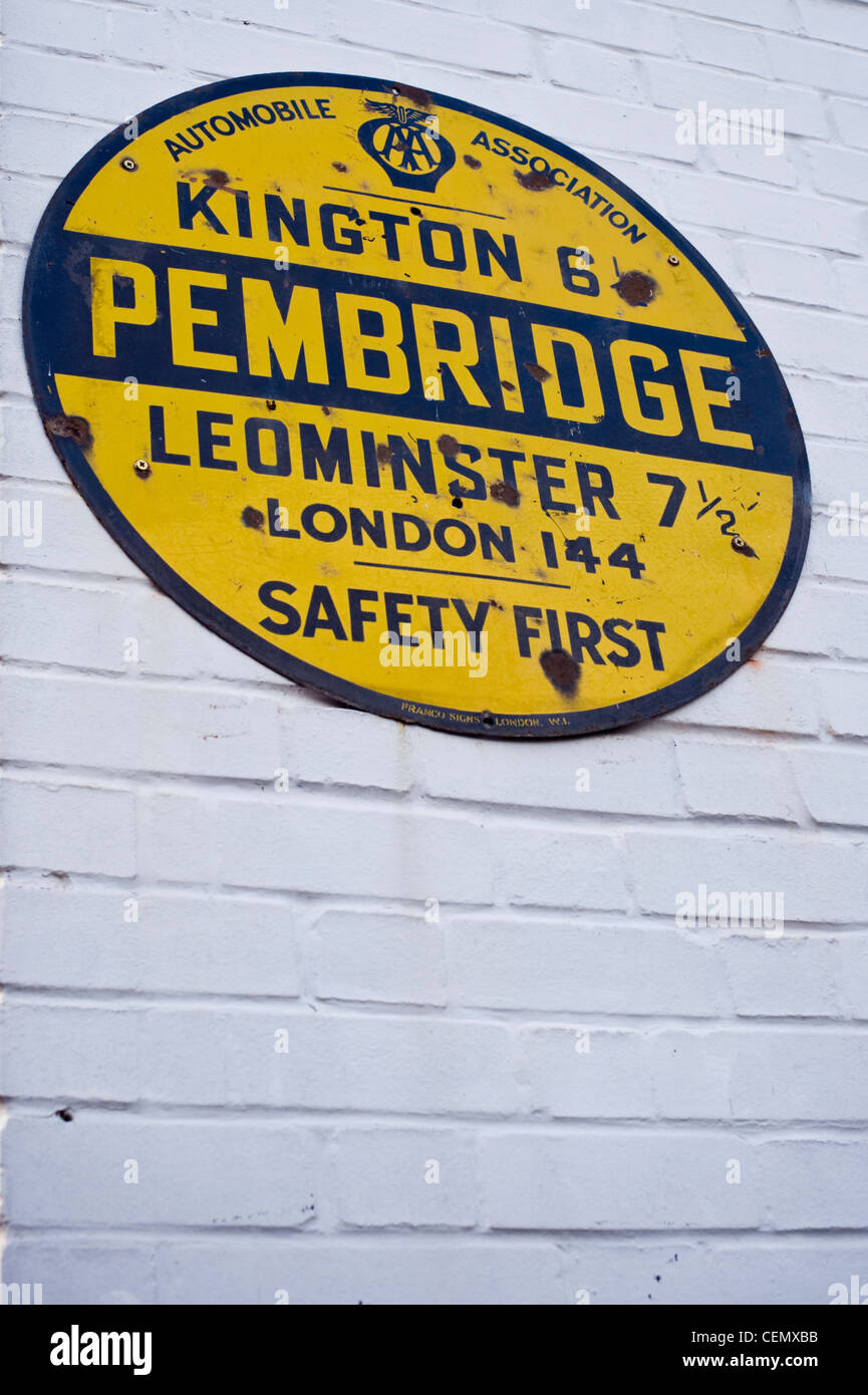 Old aa logo hi-res stock photography and images - Alamy