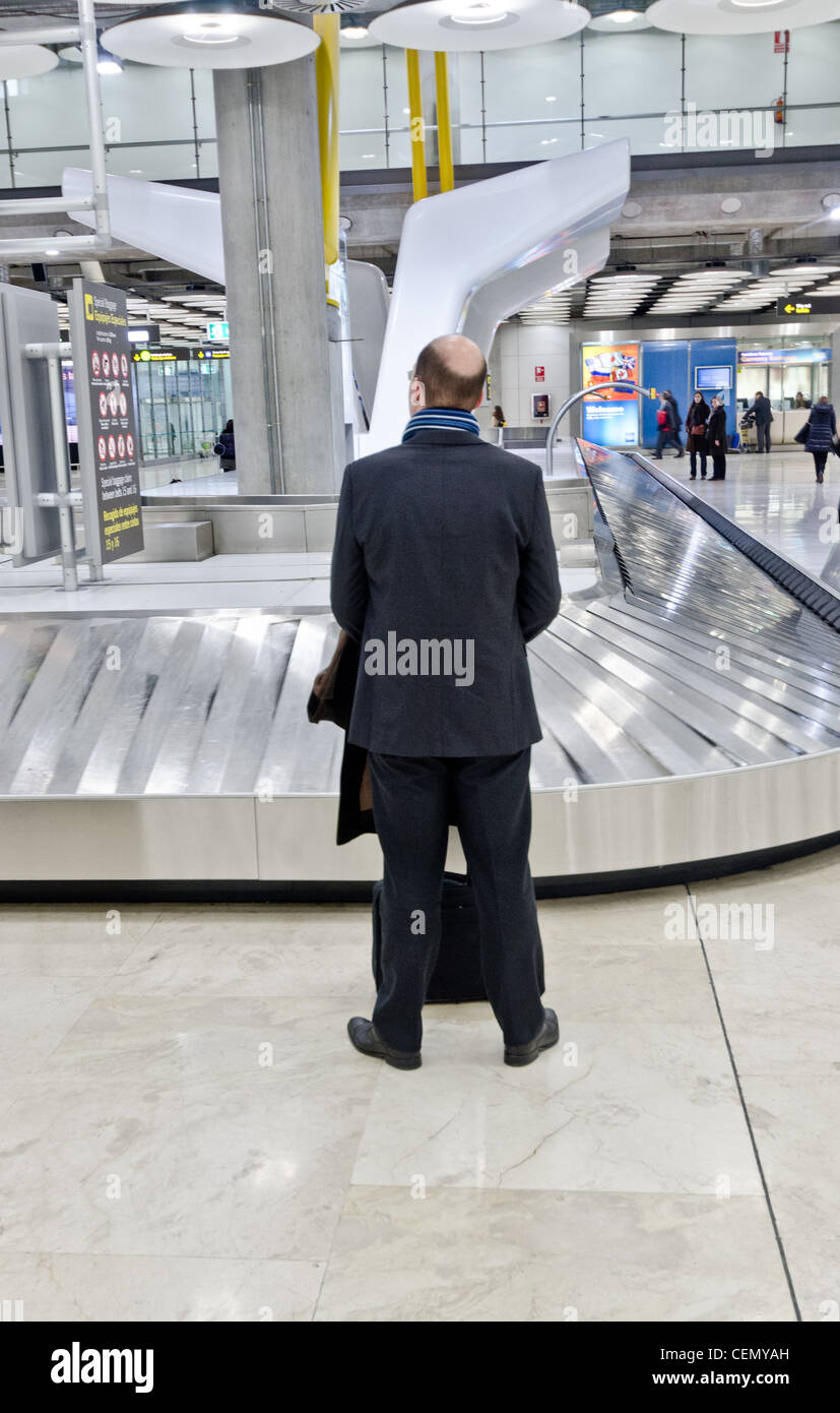 Airport baggage reclaim Stock Photo - Alamy Airport baggage reclaim Stock Photo - Alamy