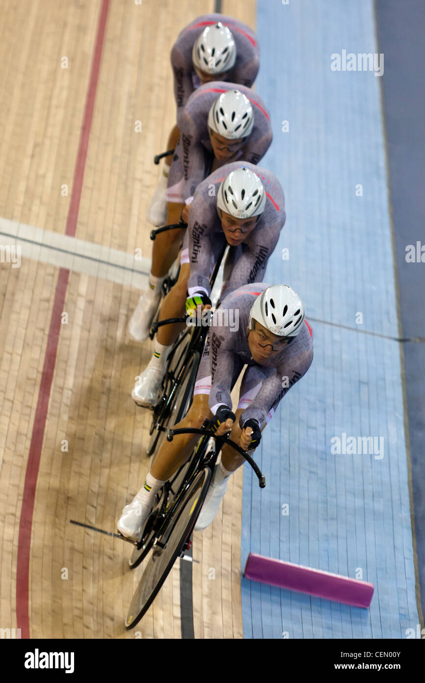 Mens team pursuit hi-res stock photography and images - Alamy