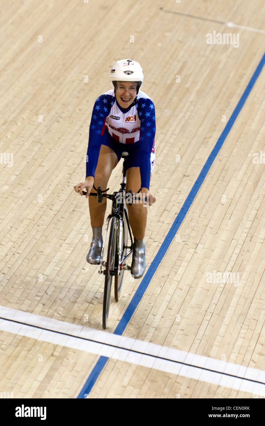 American female cyclist sarah hammer hi-res stock photography and ...