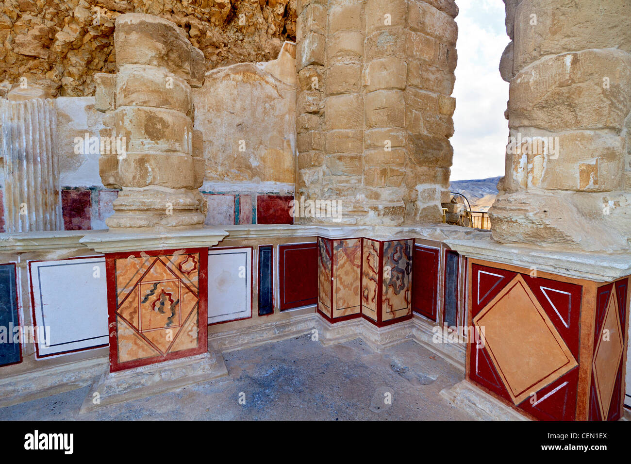Wall mural painting restored at Masada, an ancient Jewish fortress in ...